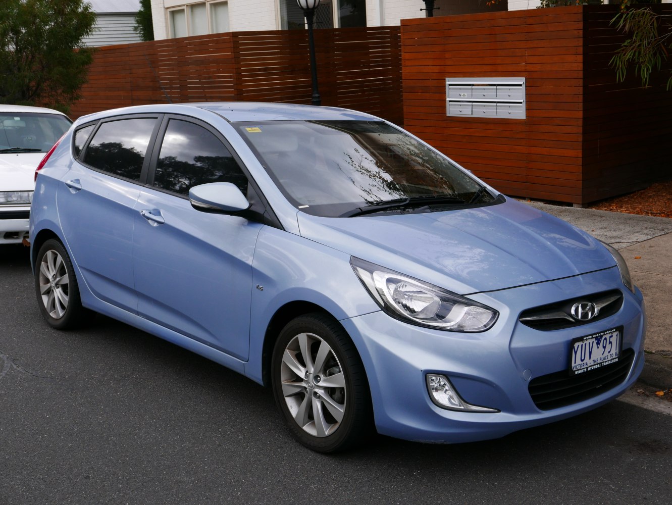 Hyundai Accent (2011) | Precios, Ficha técnica, Características