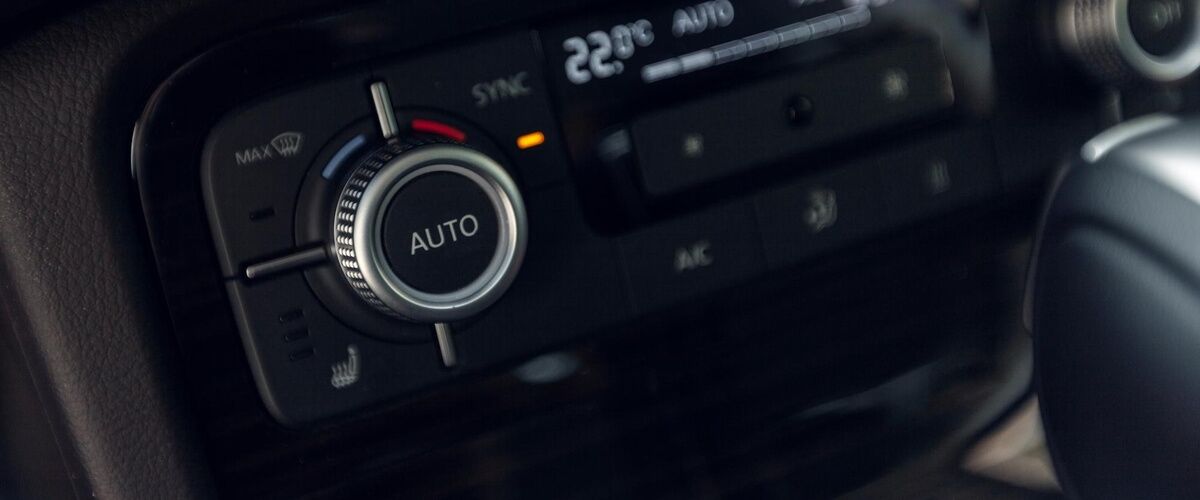 Panel de instrumentos coche | Qué es, tipos, características